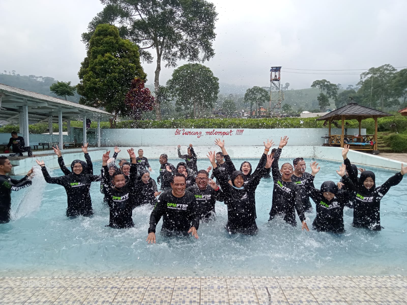 Paket Wisata Kemuning – Jeep Adventure, Outbound & River Tubing