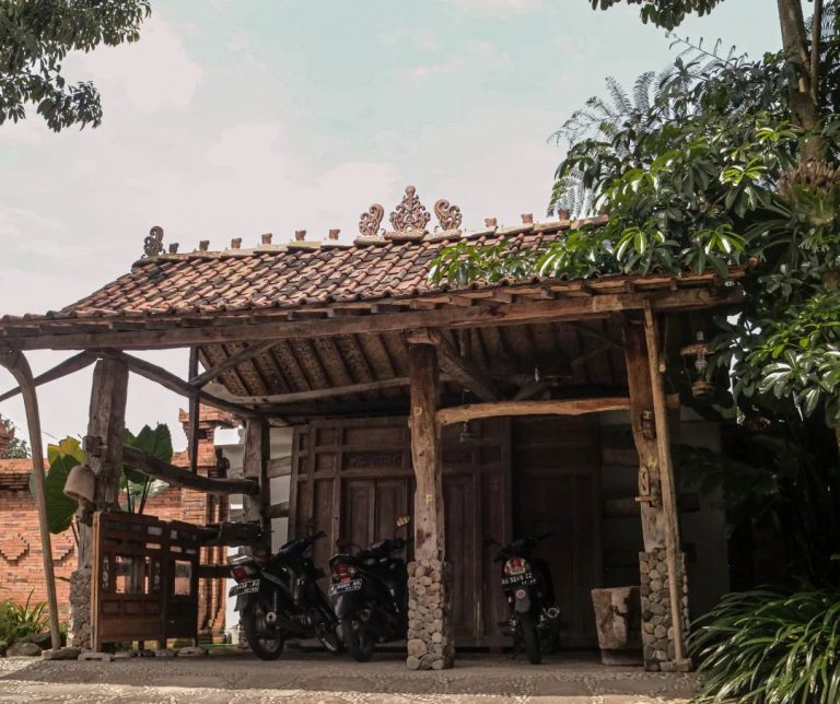Villa dan Penginapan Kemuning – Paket Wisata Kemuning